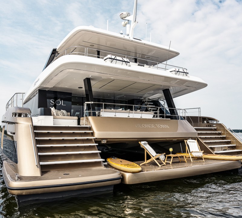 SOL Yacht Charter Details, Sunreef | CHARTERWORLD Luxury Superyachts